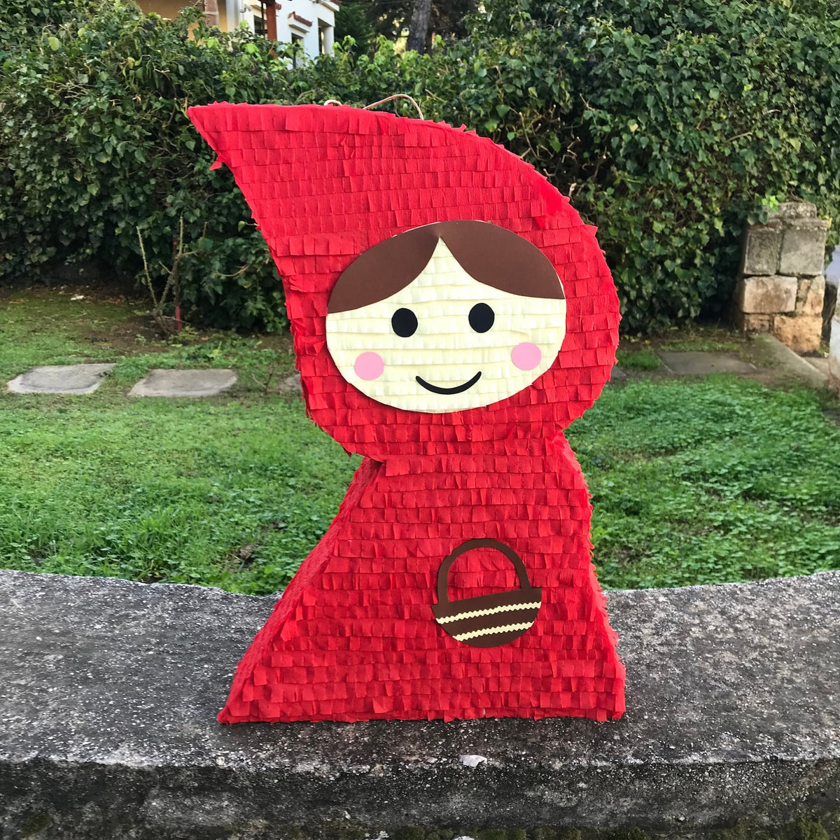 LITTLE RED GIRL PINATA – MATTEO PARTY